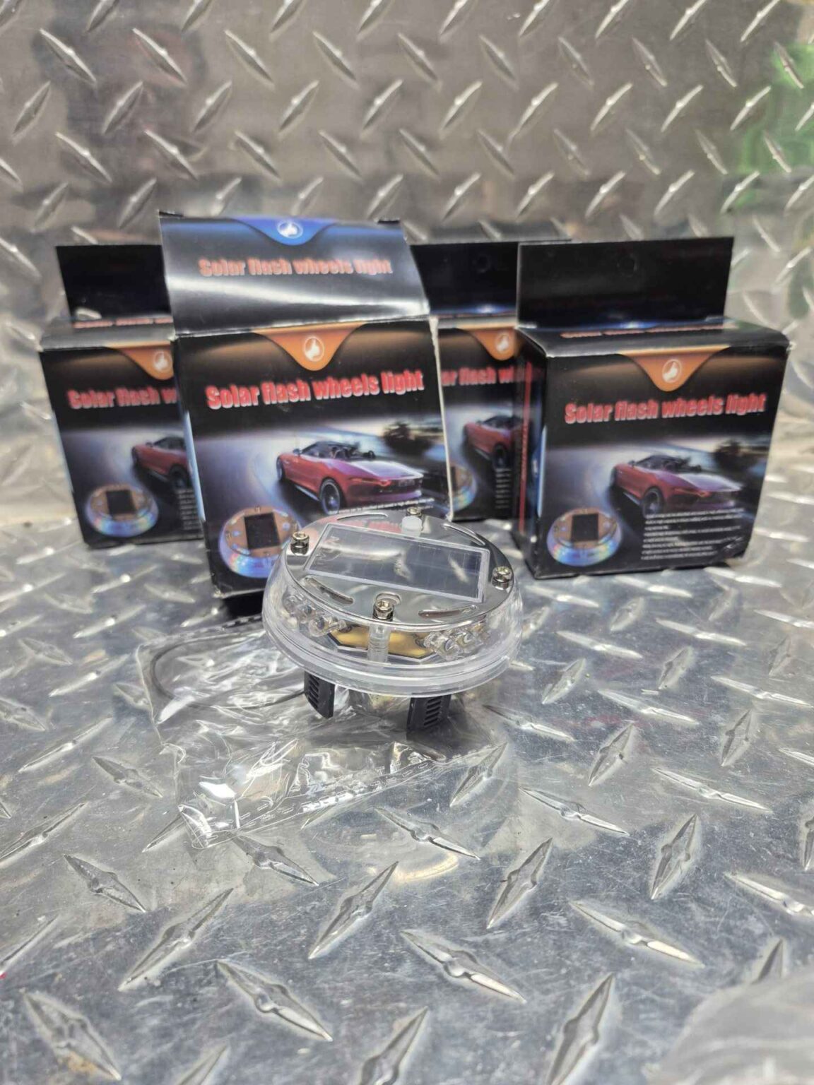 Solar flash wheel lights - Quick Bids