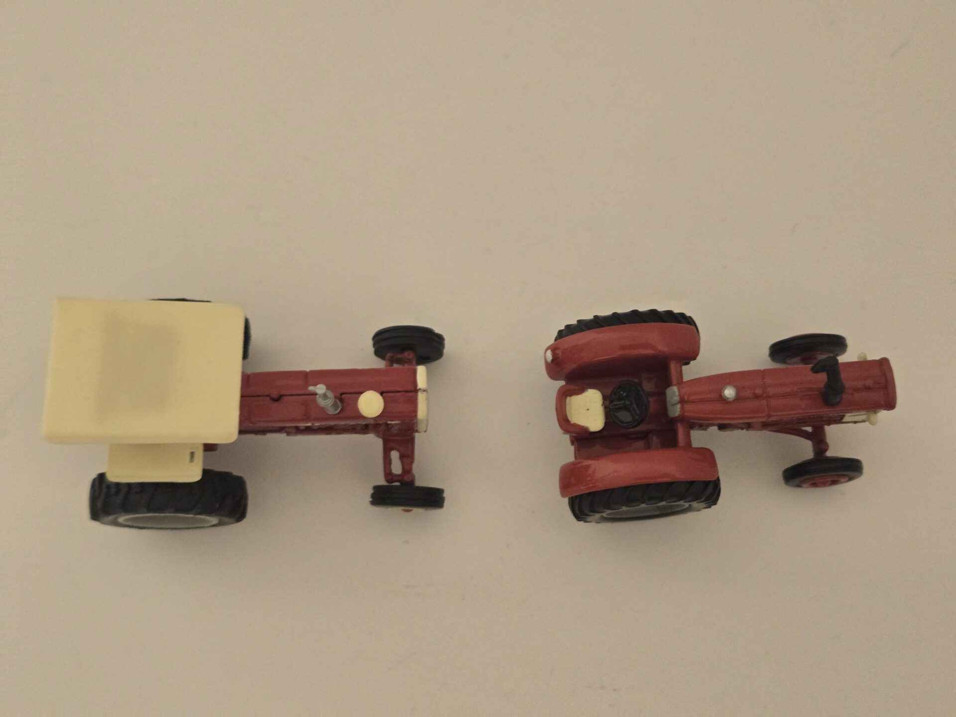 1/64 - International 660 Tractor and Farmall 1206 Tractor with Canopy ...