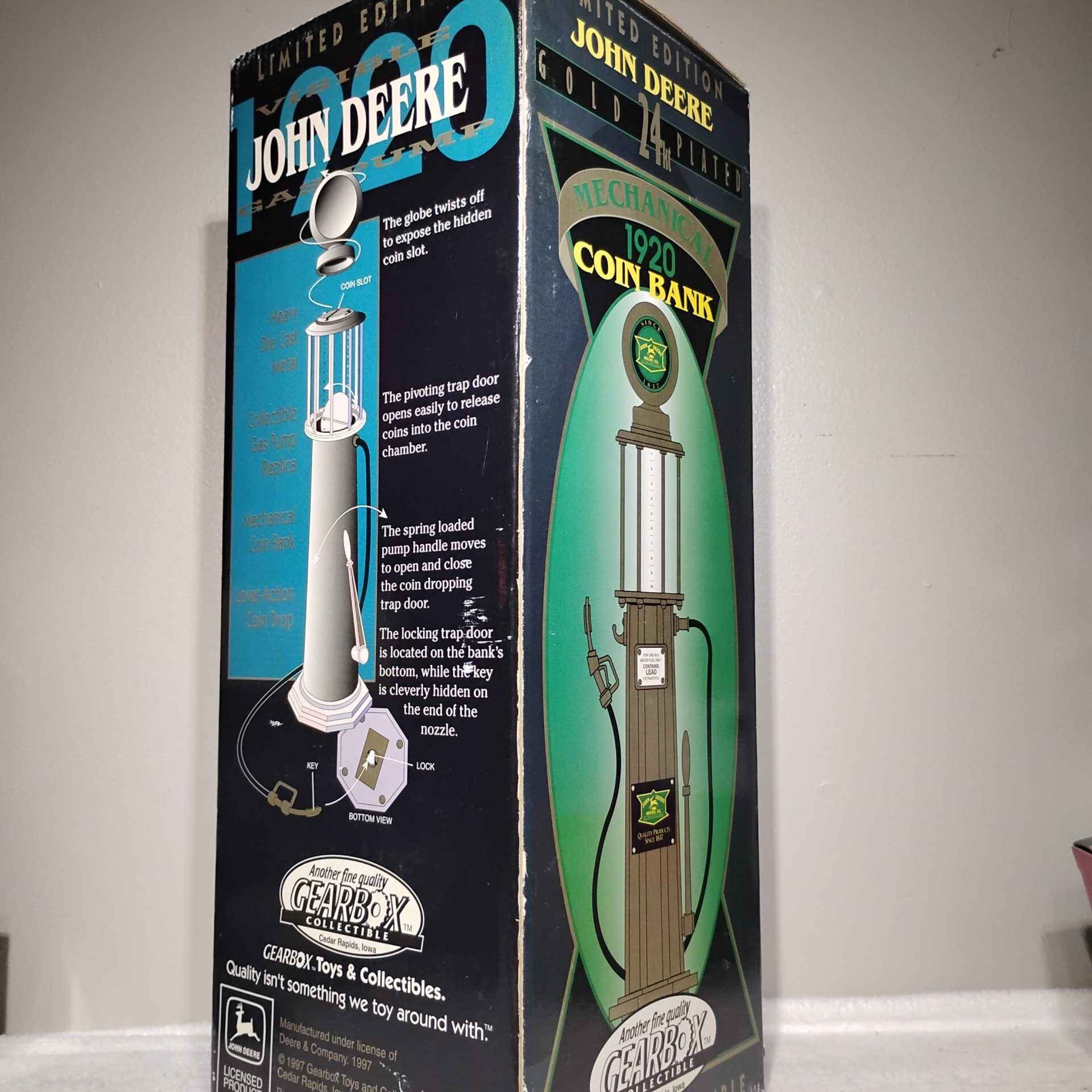 John Deere Gold Fuel Pump - Quick Bids