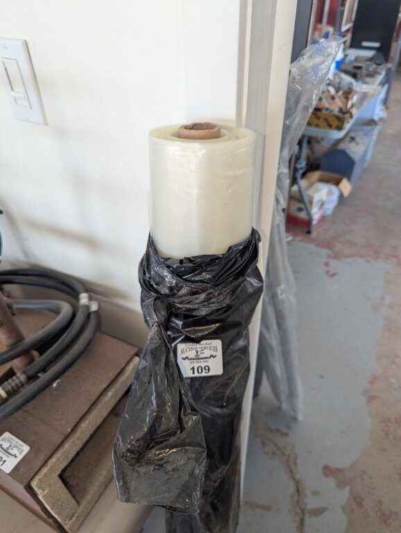 Roll of plastic wrap - Quick Bids